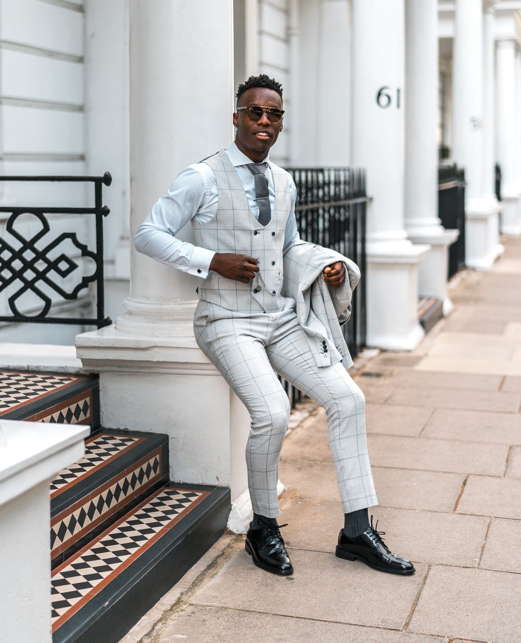 Menz Suits | Explore Men's Suits & Formal Menswear for Every Occasion